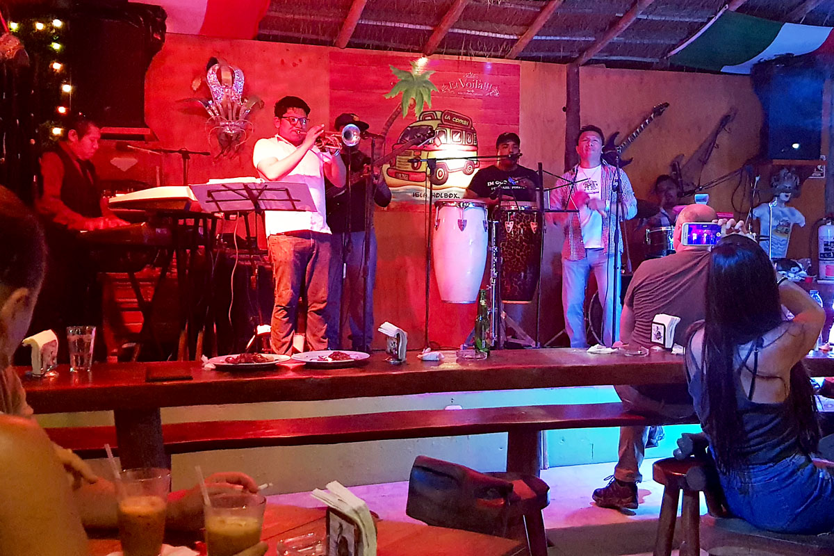 Isla Holbox Nightlife: The 10 Best Bars and Pubs